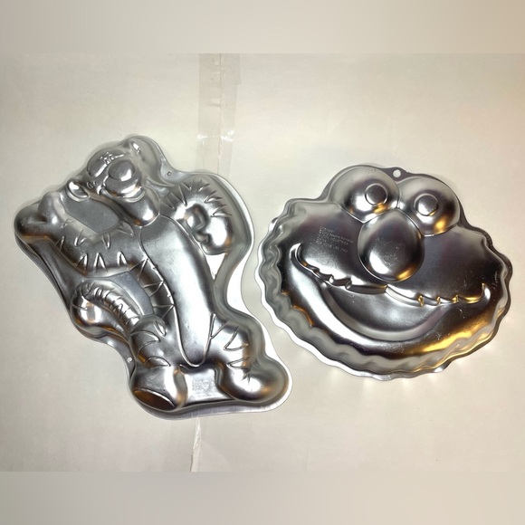 Disney | Kitchen | Vintage Wilton Winnie Pooh Tigger Sesame Street Elmo ...